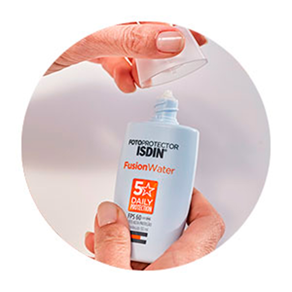 Protetor Solar Facial Isdin Fusion Water Oil Control FPS60 com 50ml ...